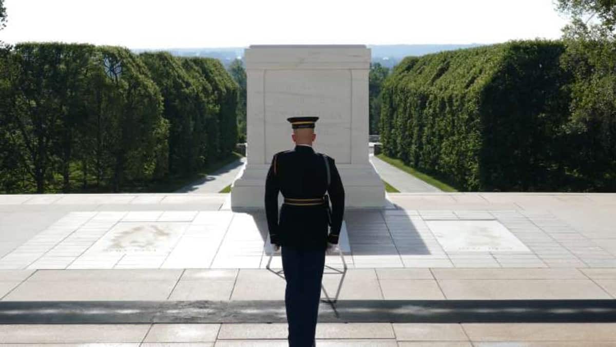 In Memoriam – Memorial Day Monuments - Flyost.com